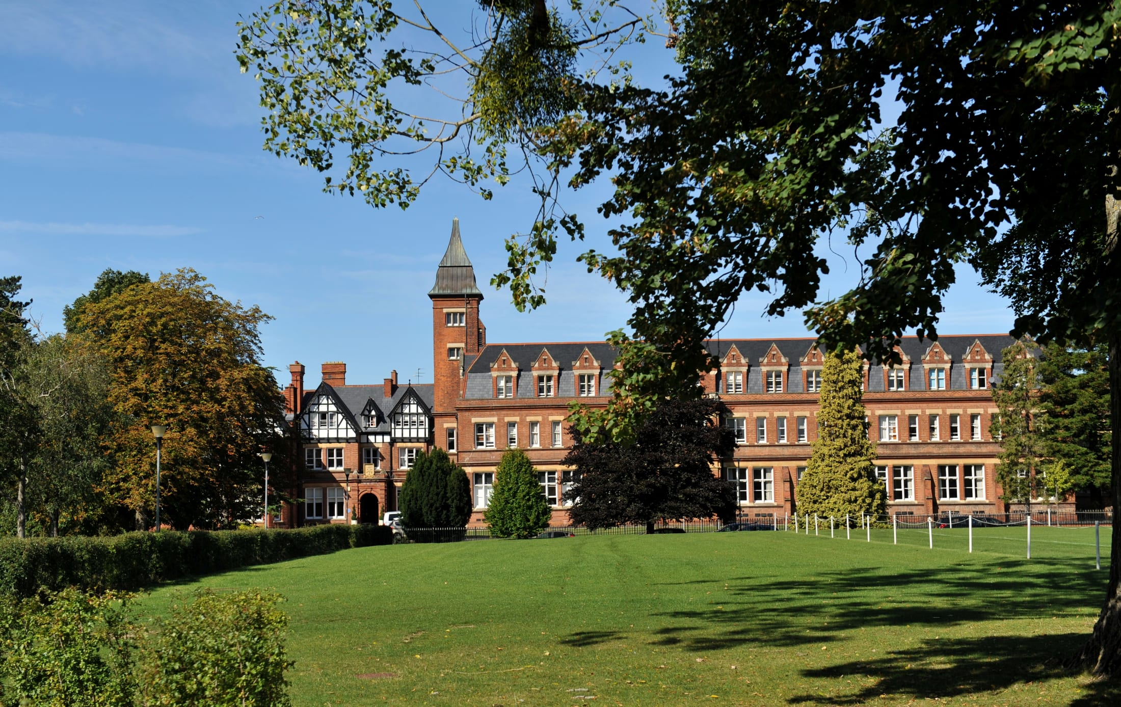 Dean Close School - CETA WORLDWIDE EDUCATION