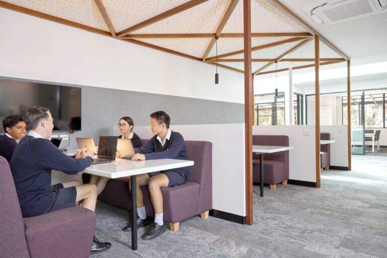 Billanook College - CETA WORLDWIDE EDUCATION