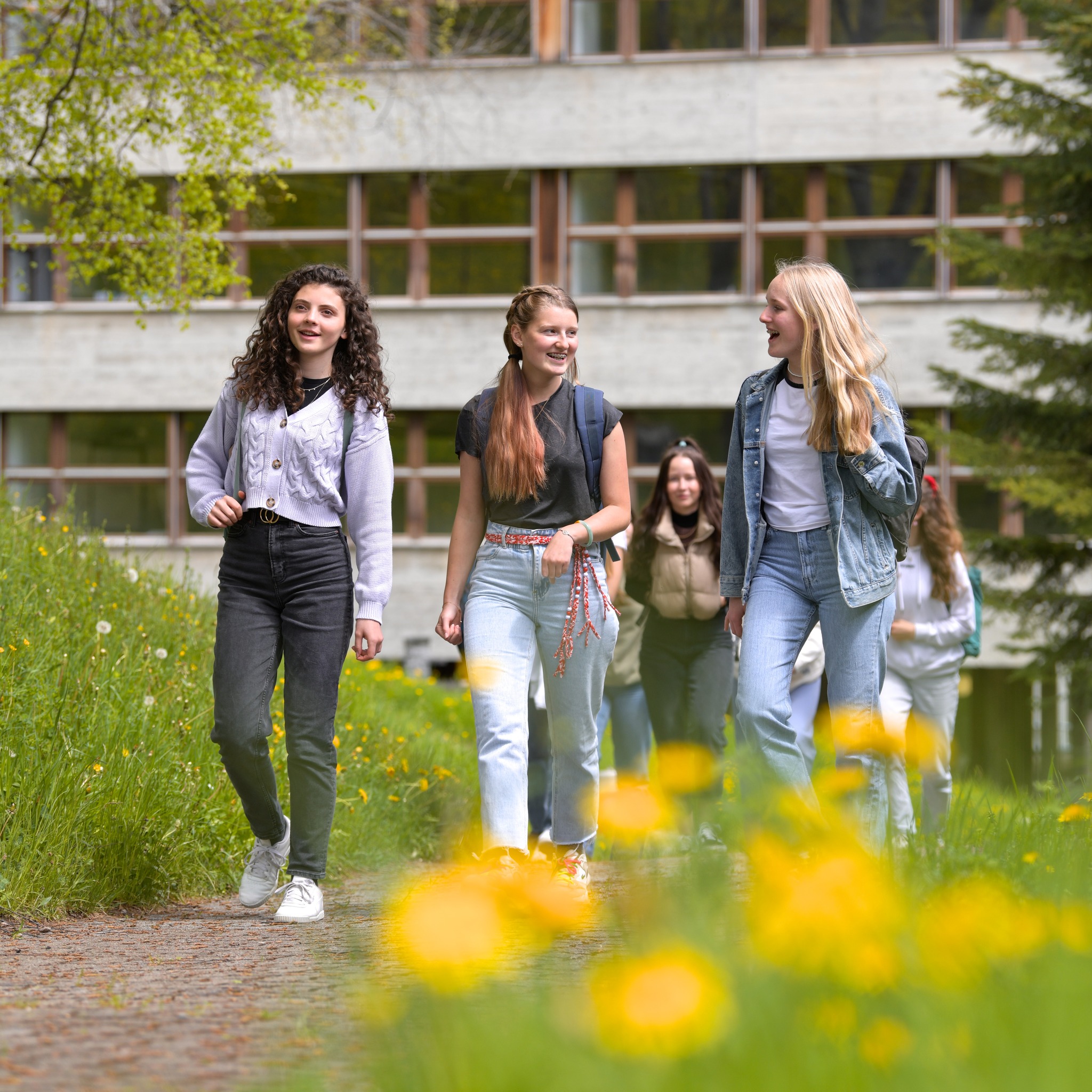 Swiss Boarding Schools Disentis & Zurich - CETA WORLDWIDE EDUCATION